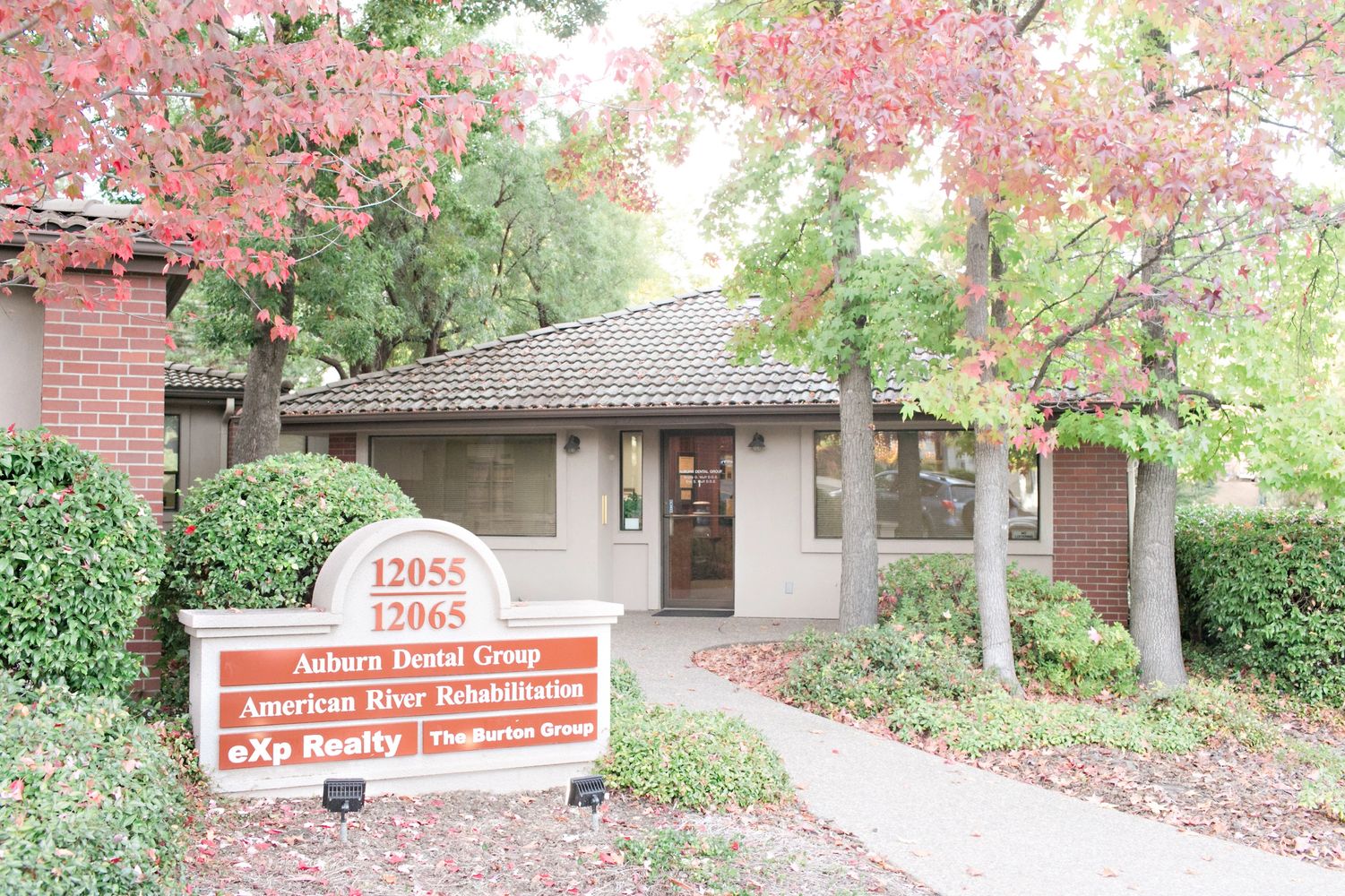 theauburndentalgroup.com